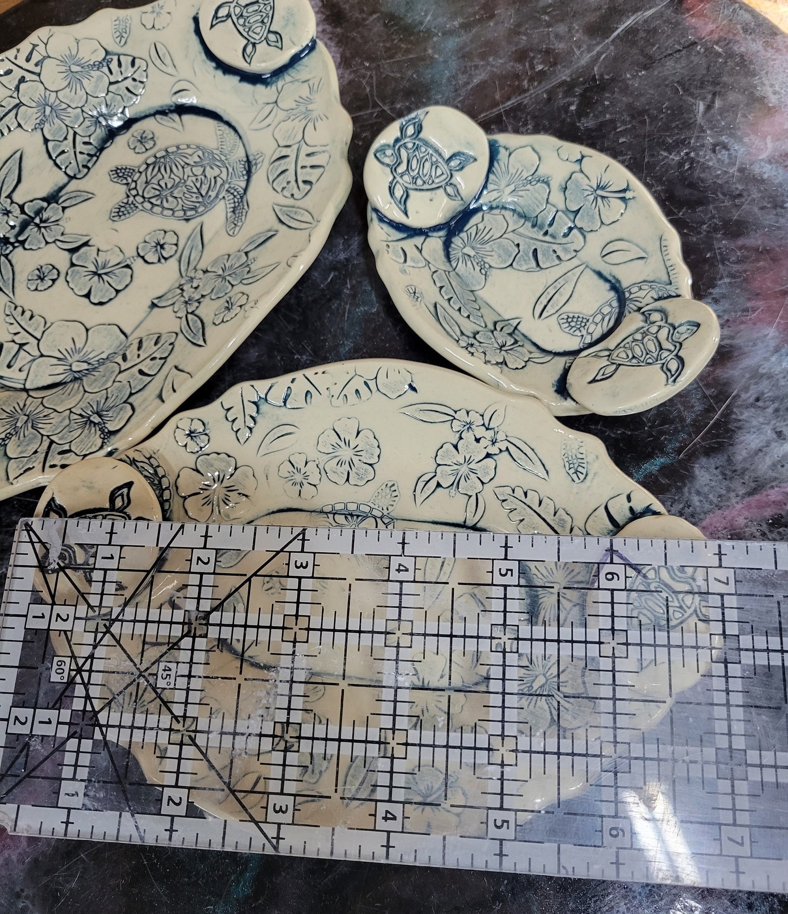 Hibiscus Flower Shaped Sea Turtle Nesting Plate Design Set of 3 - Etsy