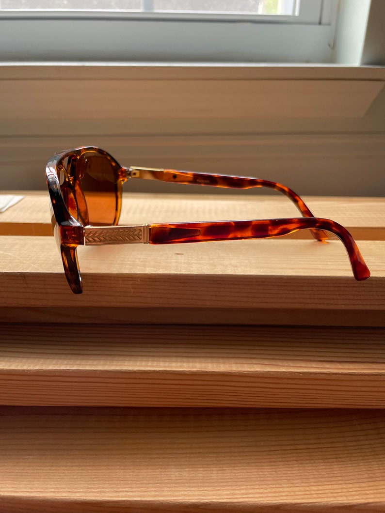 Teardrop Aviator Sunglasses - Tortoise Shell Frames and Copper Lenses ...