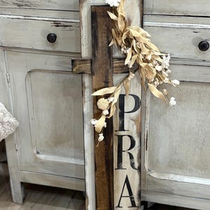 Hand Painted 'just Pray' Wood Sign - Farmhouse Religious Decor - Etsy