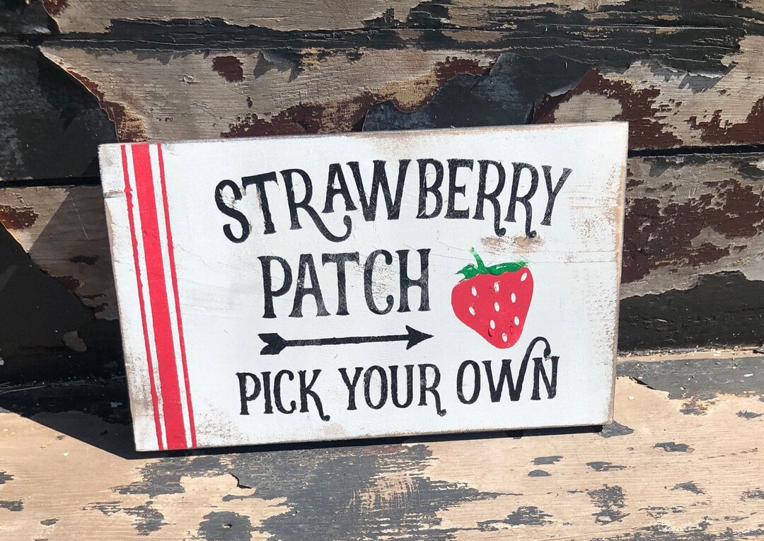 Vintage Strawberry Sign / Summer Sign / Farmhouse Strawberry Sign ...