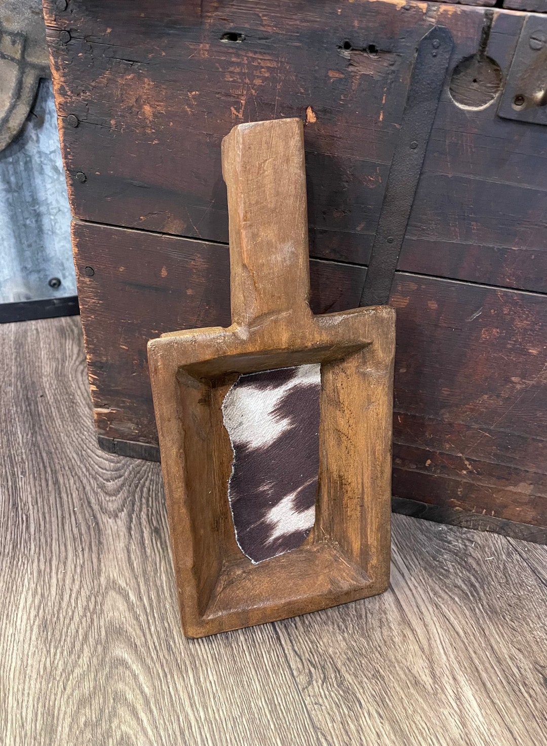 Small Cow Tray With Handle / Rustic Western Decor/ Kitchen Cow Decor - Etsy