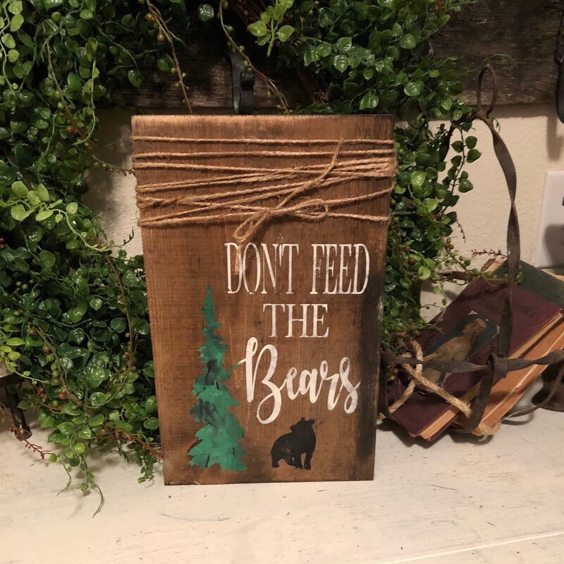 Dont Feed Bears Sign - Etsy