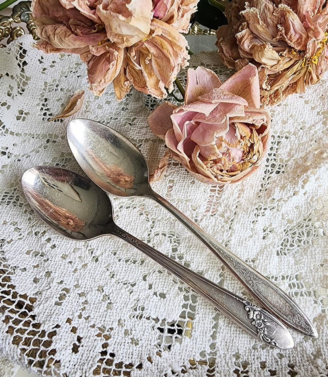 Two Vintage Oneida Spoons - Etsy
