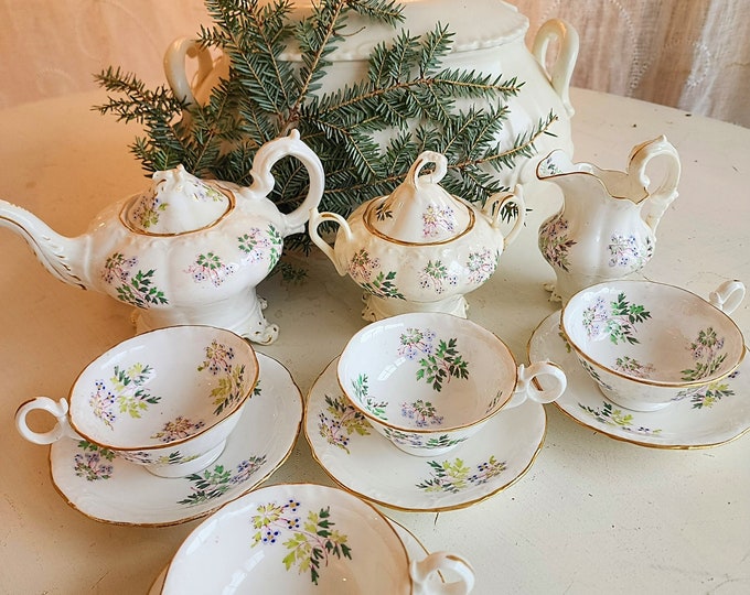 Beautiful Vintage Miniature Tea Set for Four - Etsy