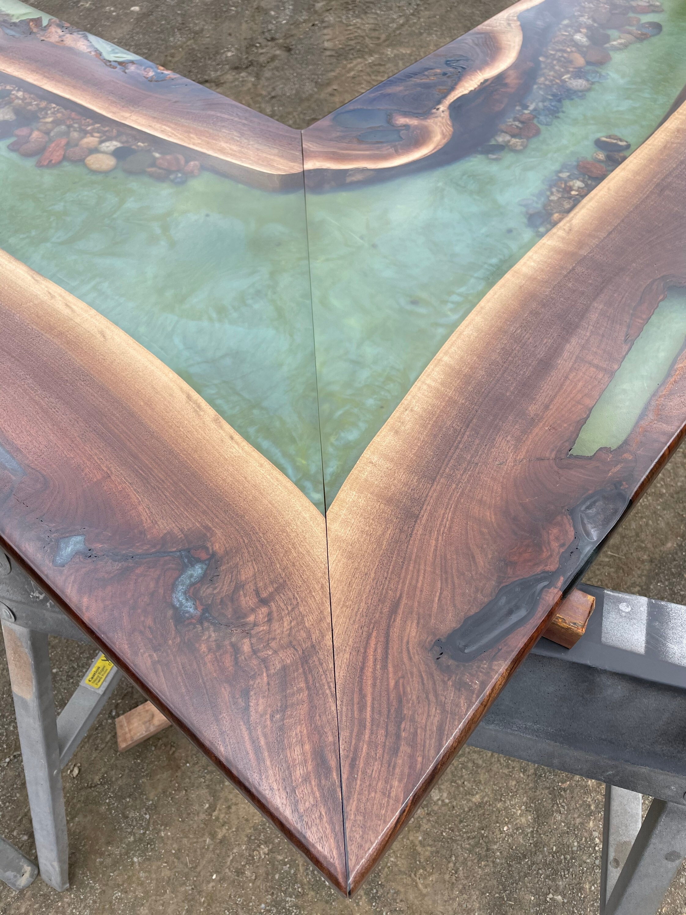 J Shape River Bar Table Live Edge With River Stone and Trout - Etsy