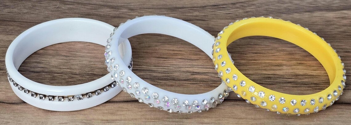 Vintage Lucite Bangles Yellow White Rhinestone - Etsy