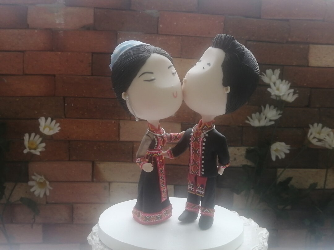 Traditional Hmong Wedding Attire Bride and Groom Wedding Cake Topper - Etsy