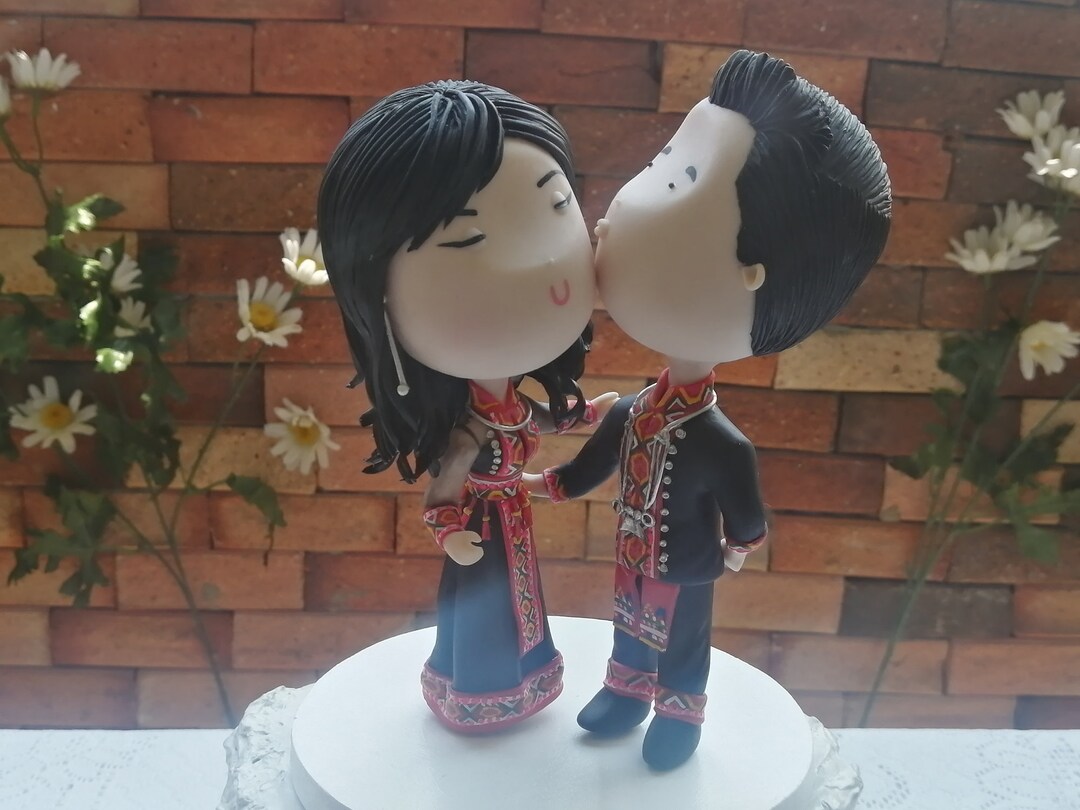 Traditional Hmong Wedding Attire Bride and Groom Wedding Cake Topper - Etsy