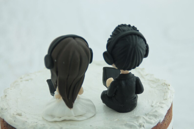 Chibi Wedding Cake Topper Gamer couple players Anime Couple | Etsy