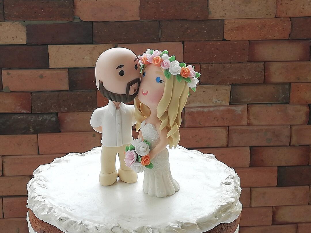Chibi Wedding Cake Topper Hawaiian Theme Anime Couple Bride Crown of ...