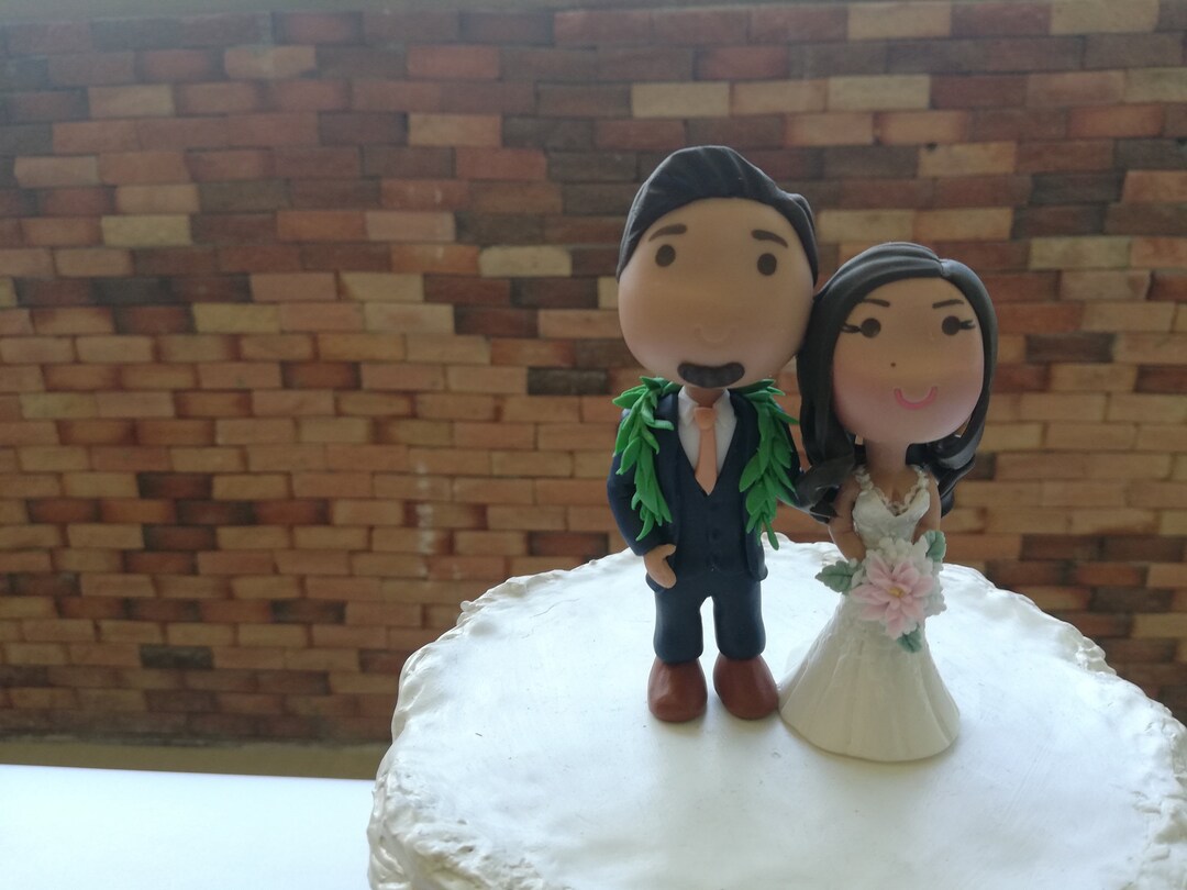 Chibi Wedding Cake Topper Hawaiian Theme Anime Couple Bride and Groom ...