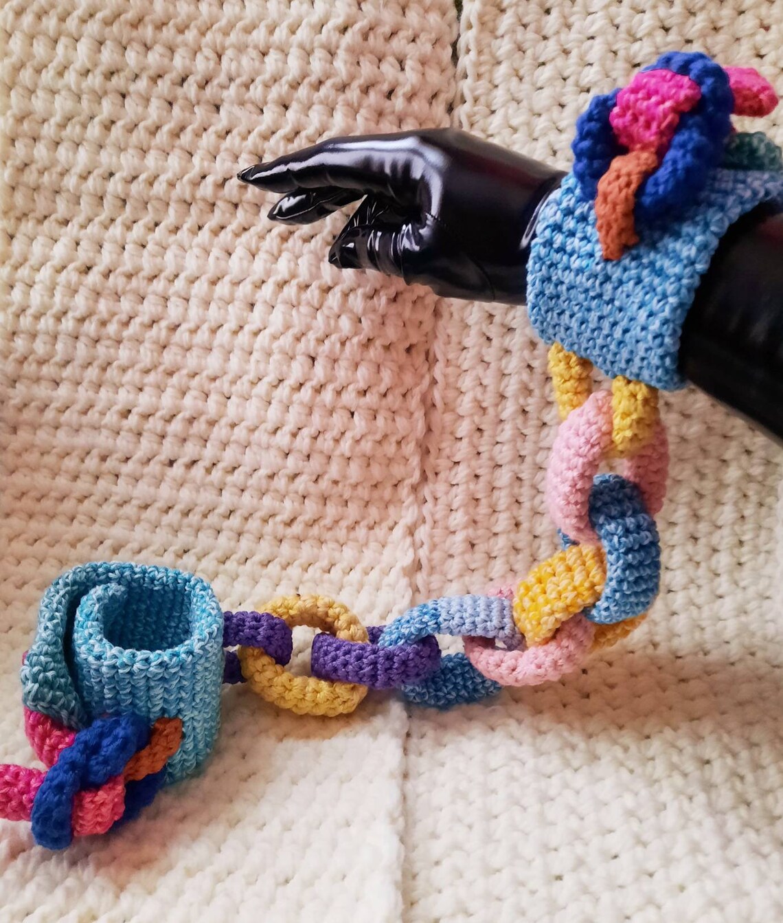 Handcuffs ENG CROCHET PATTERN - Etsy