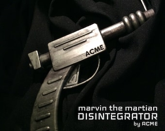 Ray Gun, Marvin the Martian Ray Gun Replica. Prop Blaster Full Size W ...
