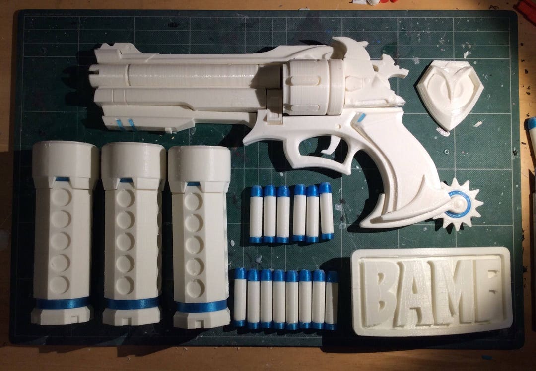 BAMF Mccree Kit (peacekeeper+3 Cannisters+badge+buckle)+8 Extra Bullets ...