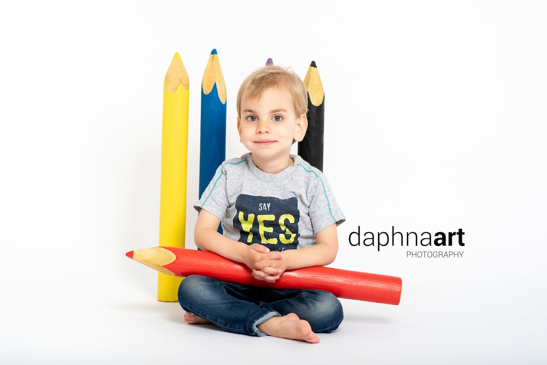 Big Wooden Crayon Photography Prop: Newborn Artist Photoshoot - Etsy