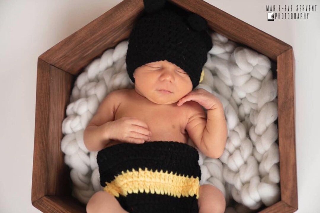 Hexagon Newborn Photo Prop, Wood Baby Posing Bowl - Etsy