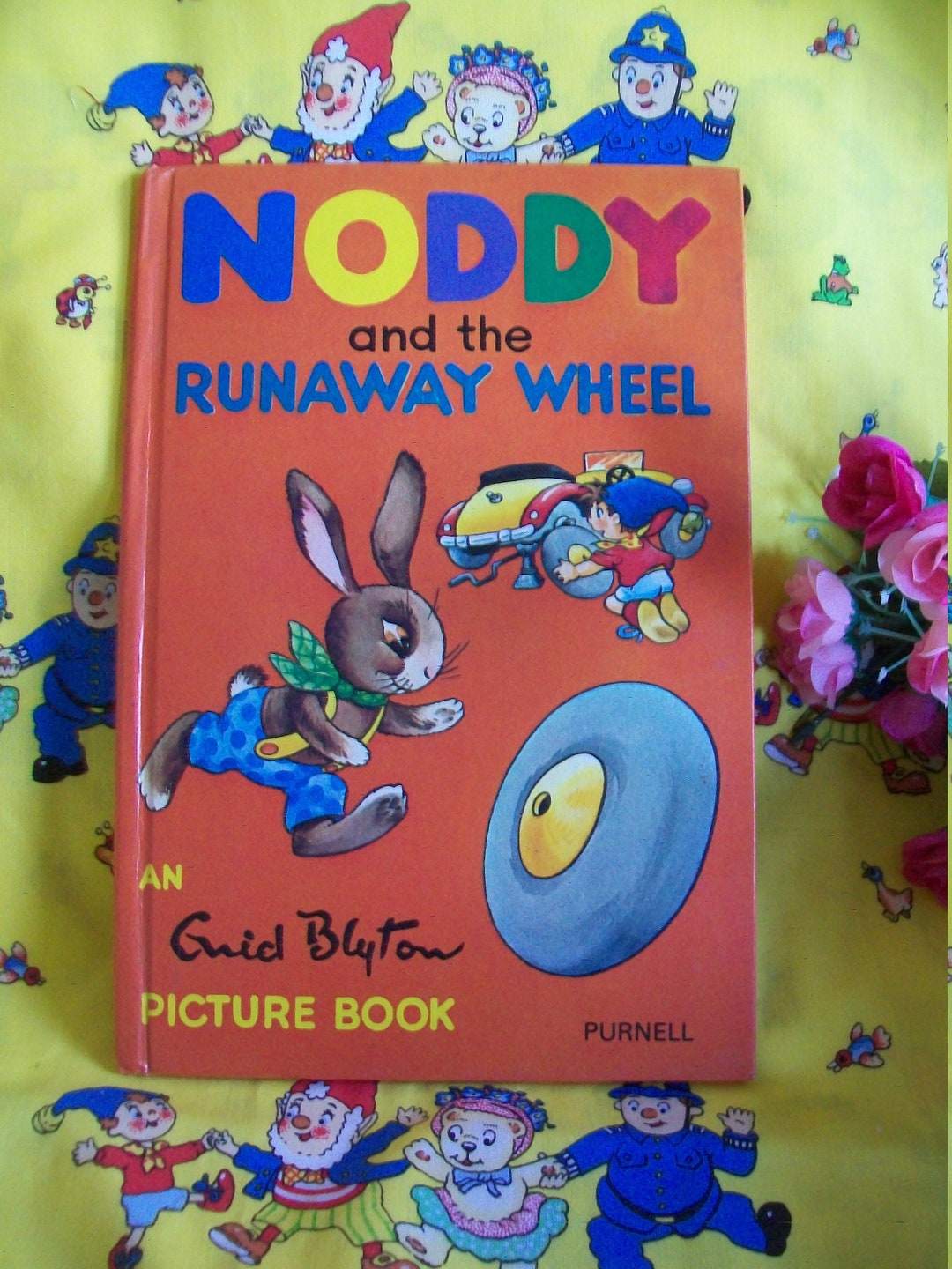Noddy Books. Vintage Noddy and the Runaway Wheel 1974. Lovely Vintage ...