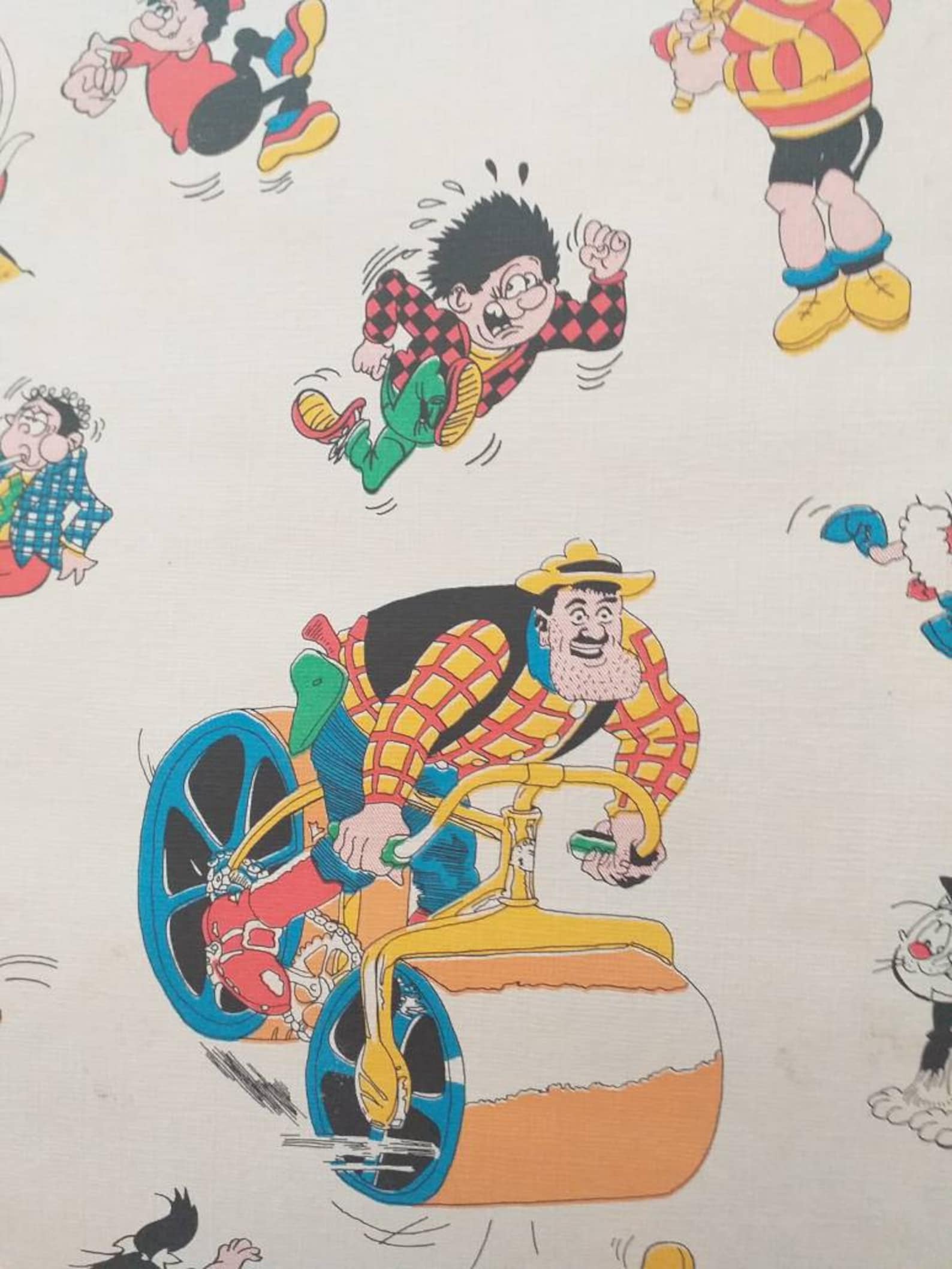 Beano Desperate Dan Lovely Vintage 1980s Wallpaper With Fabulous Dandy ...