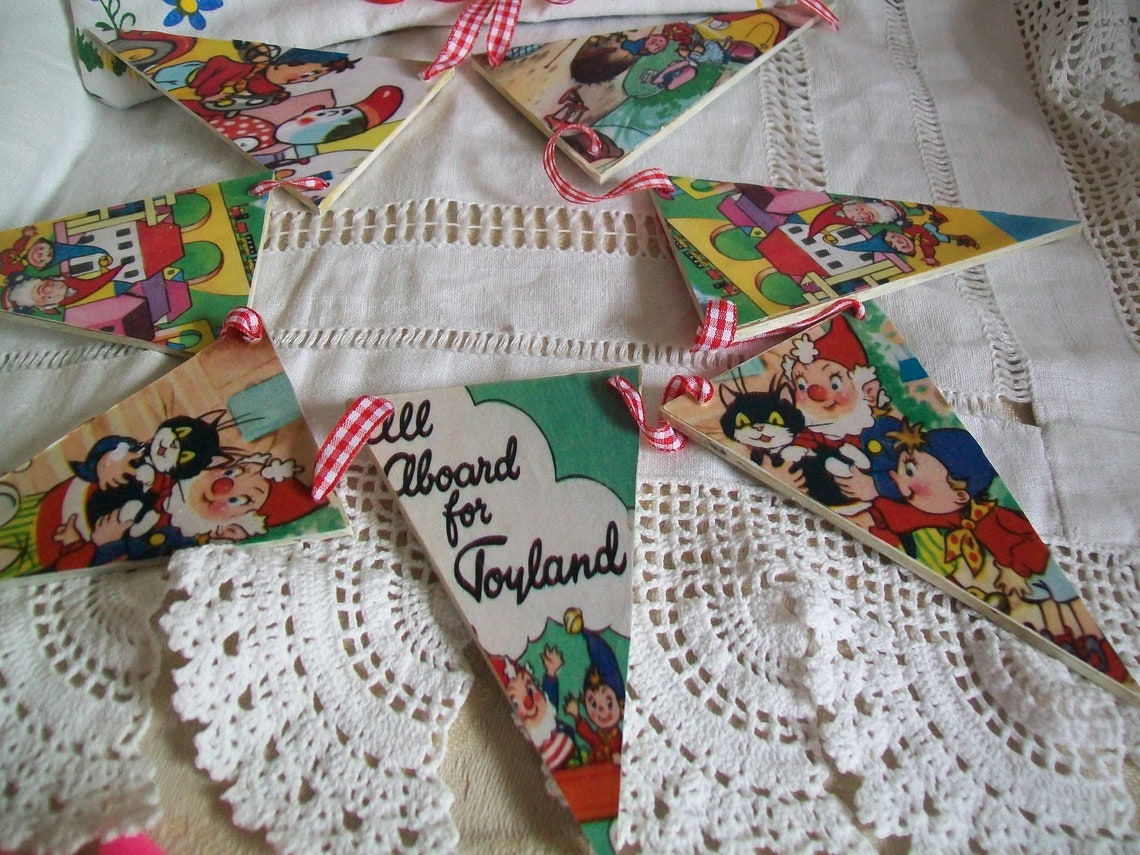Noddy Wooden Bunting With Vintage 1950's Noddy in Toyland Pictures With ...
