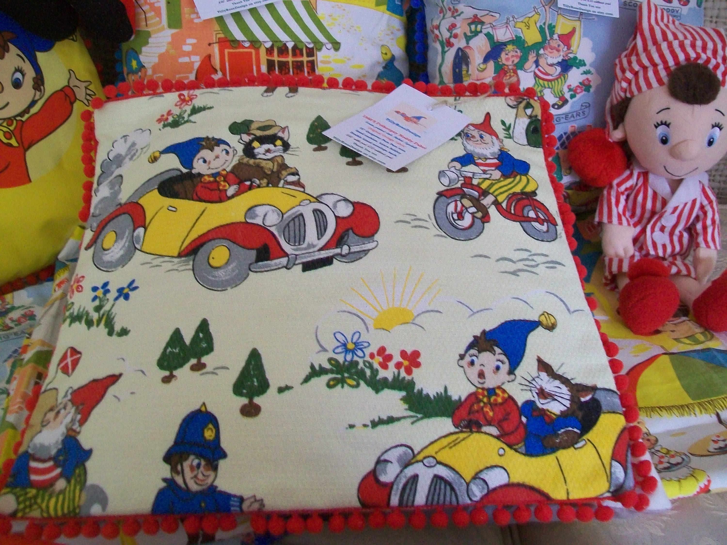 Noddy Fabric Vintage Noddy in Toy Land & Friends Fabric Good - Etsy UK