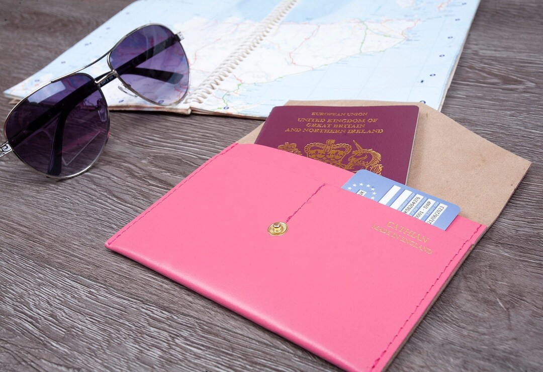 Deluxe Passport Envelope Holder Travel Wallet I.D Wallet Tuscana Grain ...