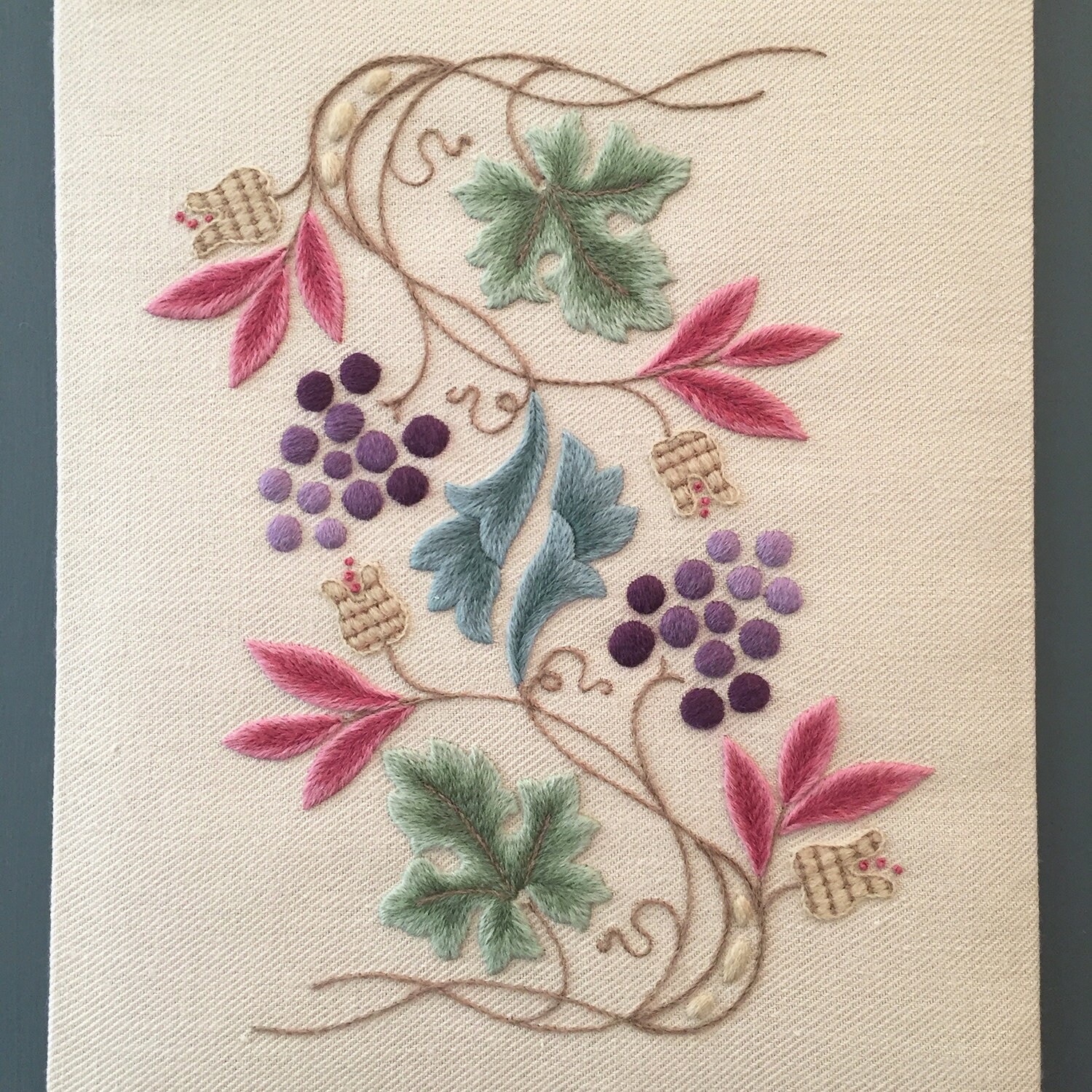 Crewel Kit Grapevine and Pippins Crewel Embroidery Kit | Etsy UK
