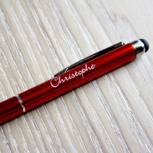 Stylo personnalisé rouge avec gravure de prénom, cadeau personnalisable ...
