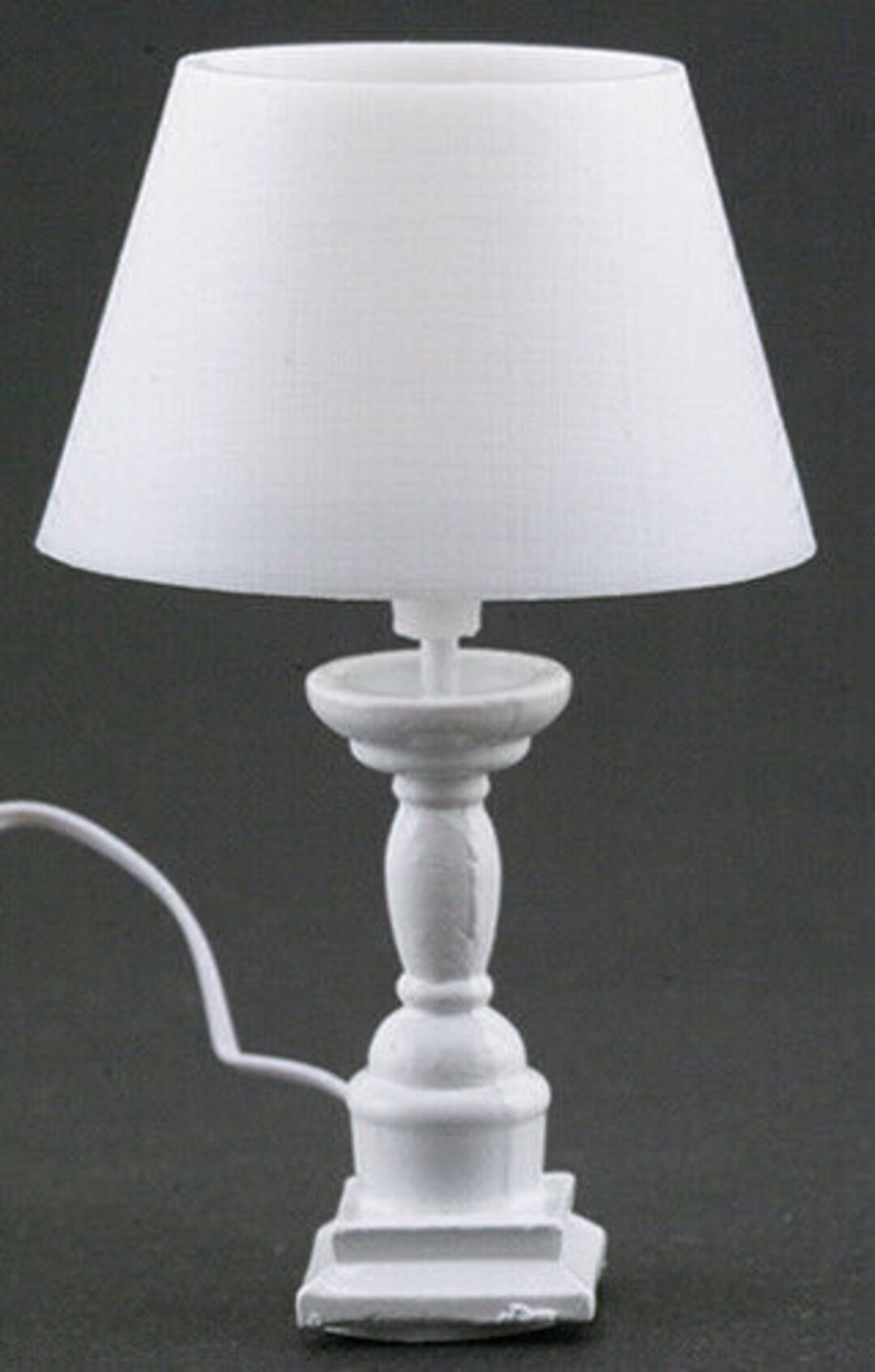 Dollhouse Miniature White Farmhouse Table Lamp 12V - Etsy