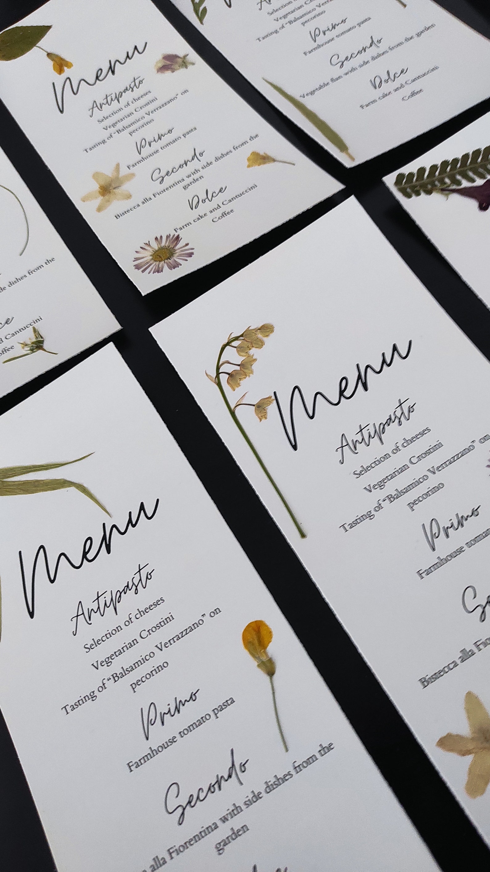 Handmade Pressed Flower Wedding Menu: Botanical Decor - Etsy