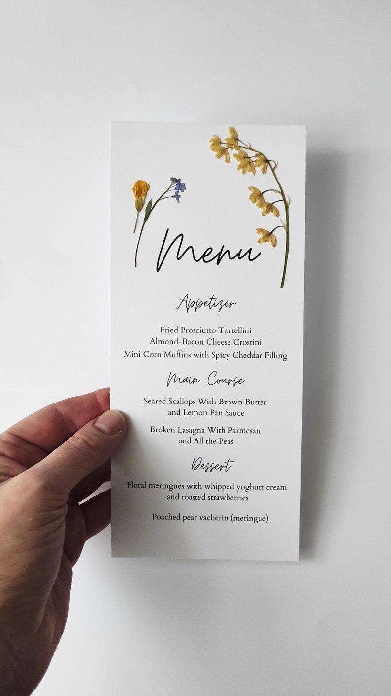 Handmade Pressed Flower Wedding Menu: Botanical Decor - Etsy