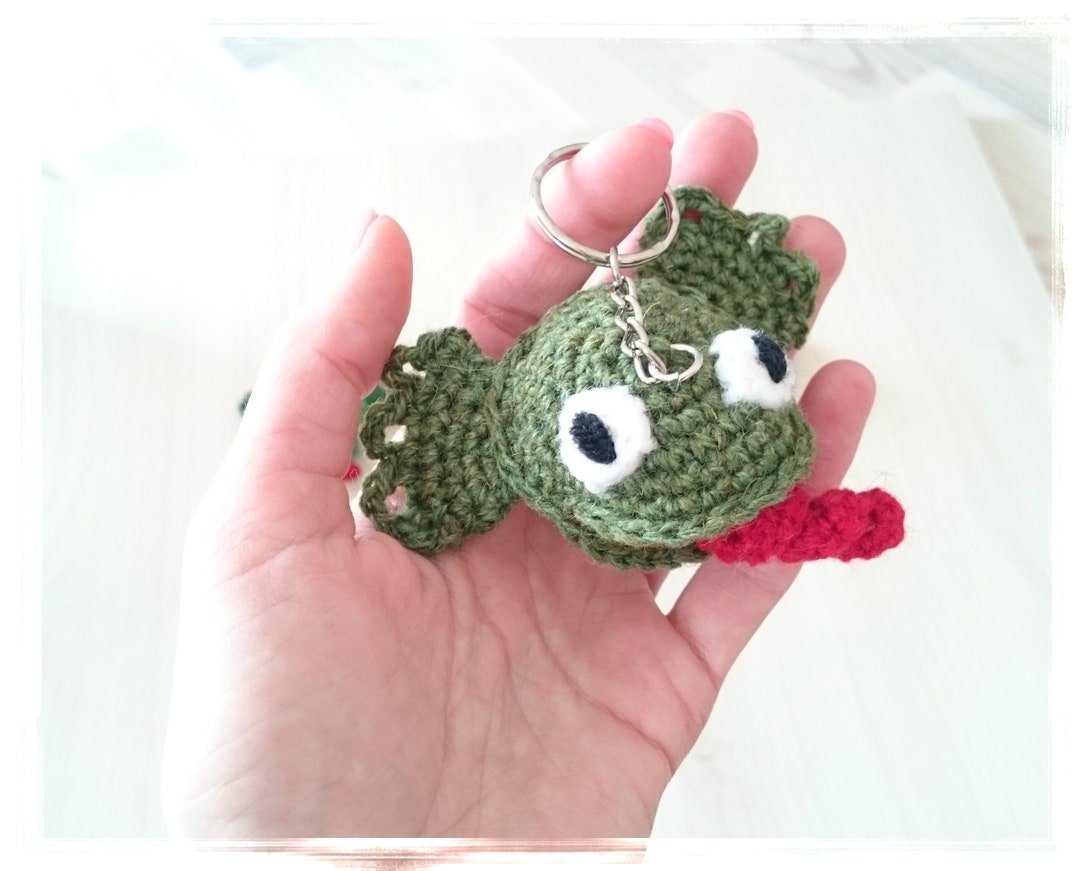 Crazy Frog Keychain, Frog With Put Out Tongue Keyring, Frog Figurine ...
