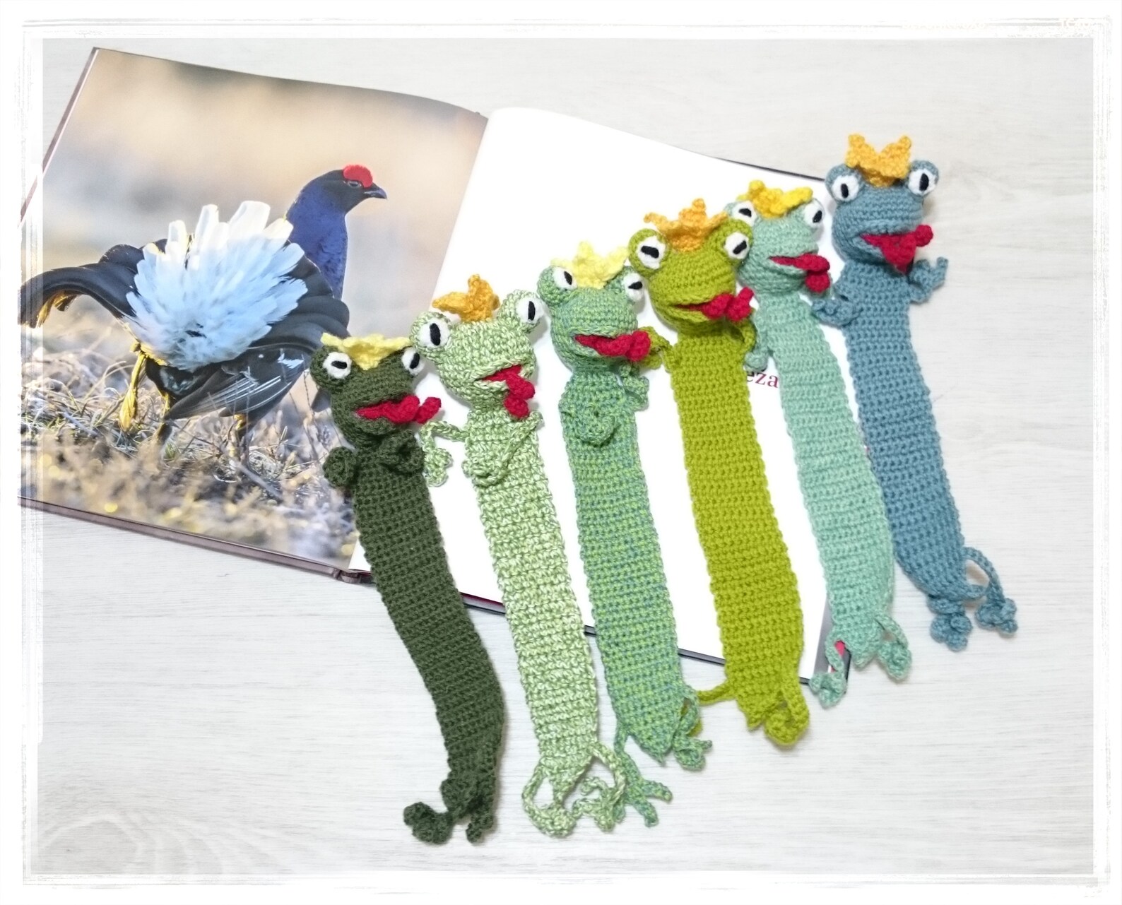 FROG BOOKMARK Queen Frog Tab Crochet Bookmark Cute Funny Gift - Etsy
