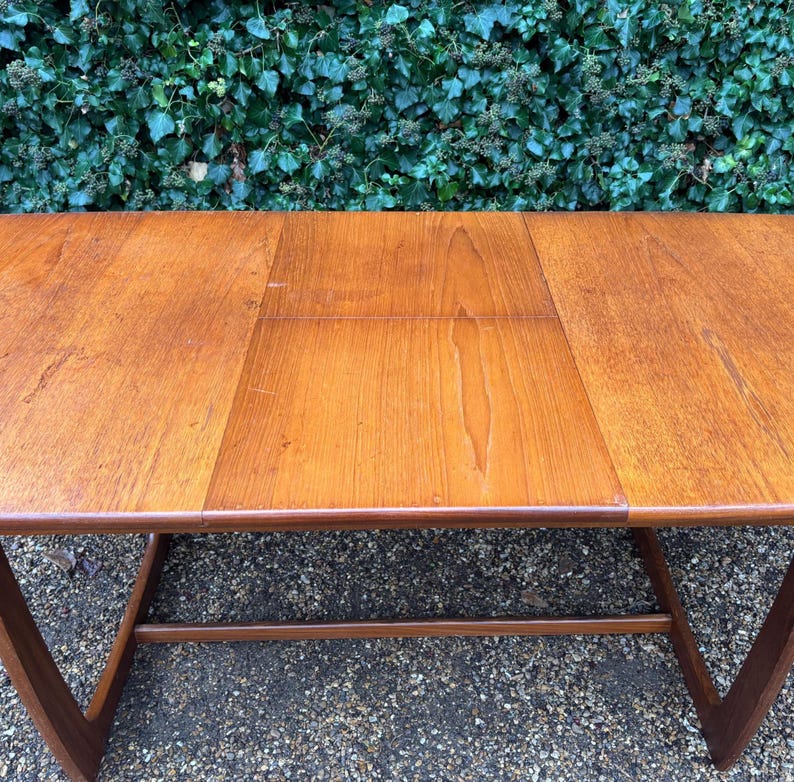 Vintage Ercol Grand Windsor Model 492 Drop Leaf Dining Table & Goldsmith Chairs - Www ...