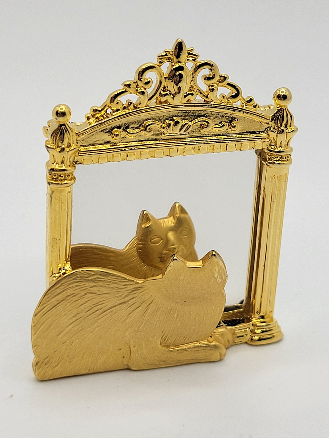 1980s JJ Cat Pin/brooch - Kitten Looking in Mirror - Goldtone - Very ...