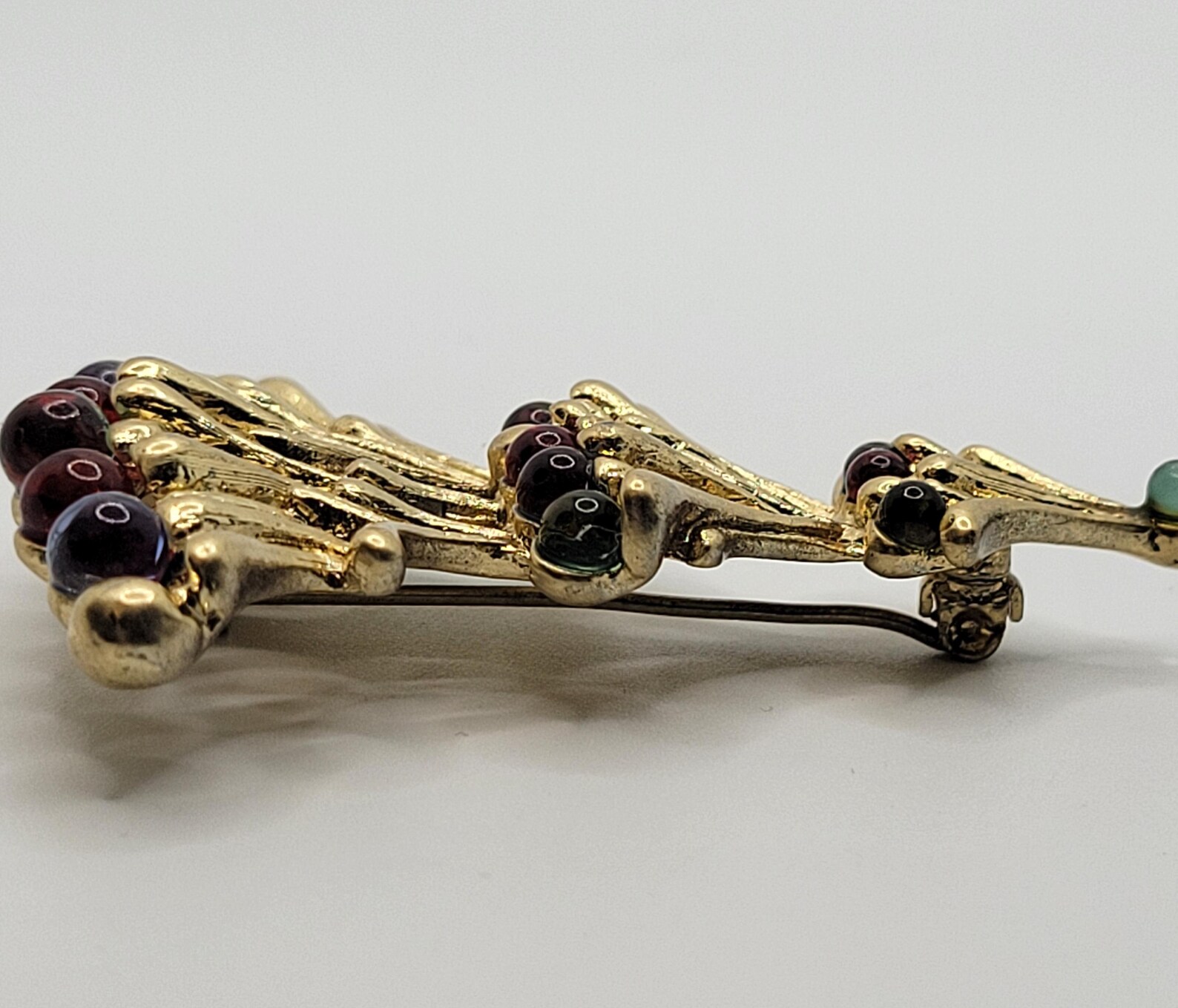 Rare Monet Christmas Tree Pin - Goldtone Brooch Red Green Colorful ...