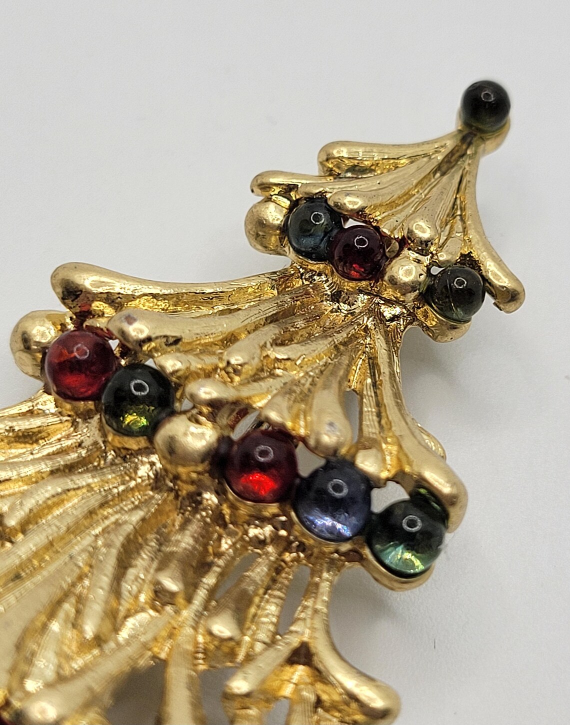 Rare Monet Christmas Tree Pin - Goldtone Brooch Red Green Colorful ...
