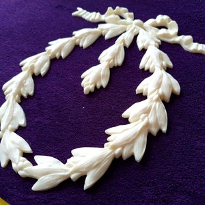 Large Gilt or White French Style Decorative Wall Furniture Moulding ...