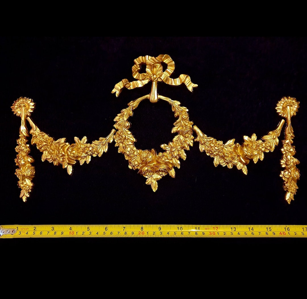 Large Ornate Applique Gilt or White French Style Decorative Wall ...