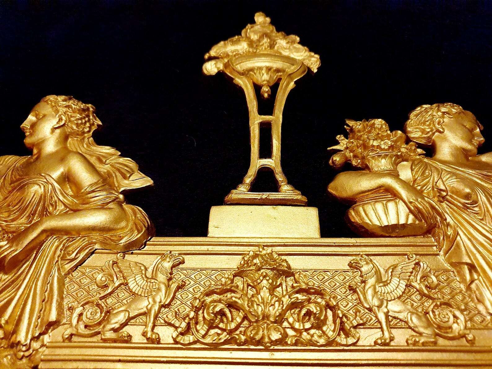 Large French Louis XVI Style Decorative Wall Furniture Applique Onlay ...