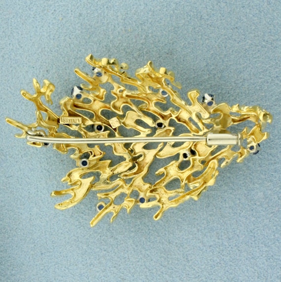 Hand Crafted Vintage Sapphire Pin in 18K Yellow Gold - Gem