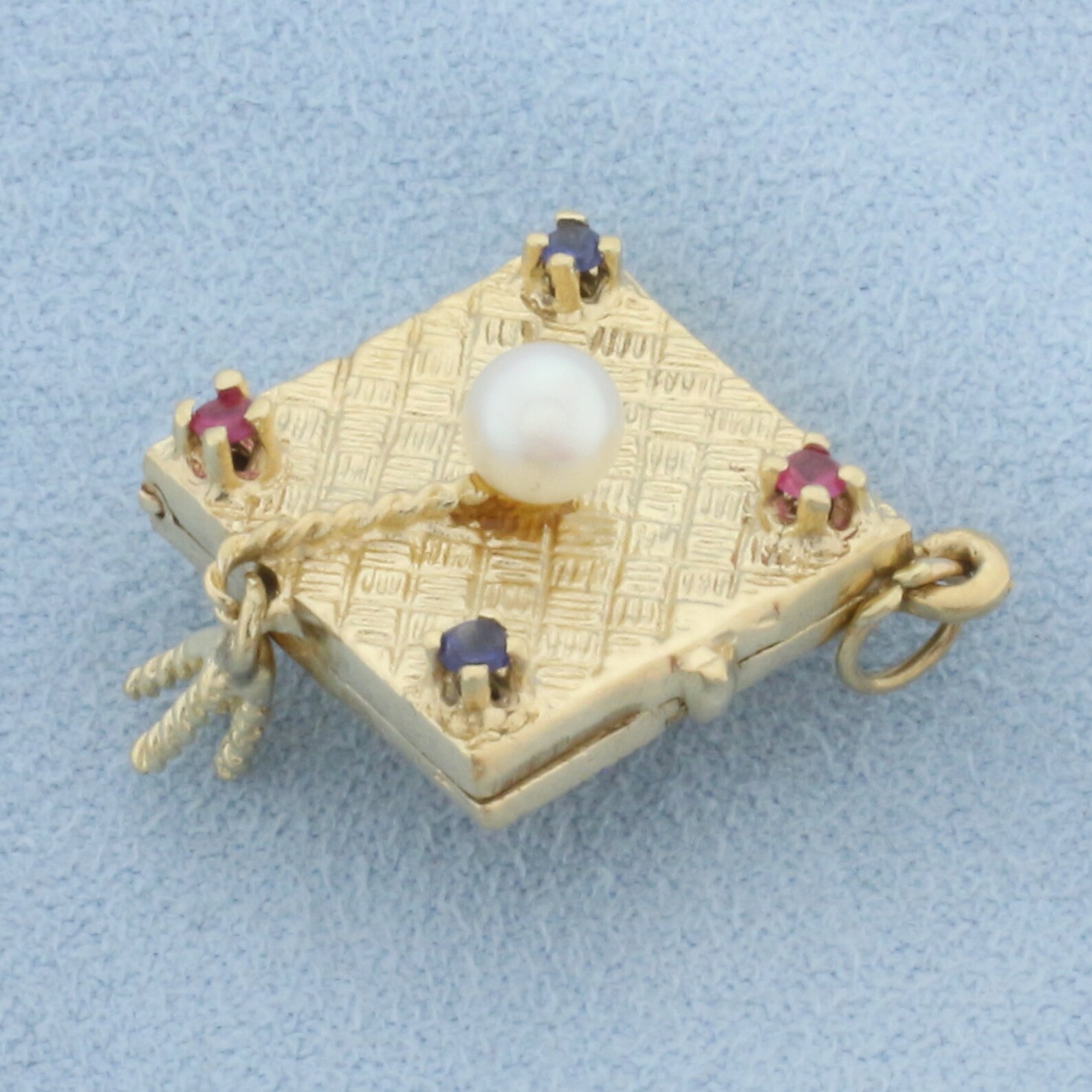 Graduation Cap Locket in 14k Yellow Gold - Etsy