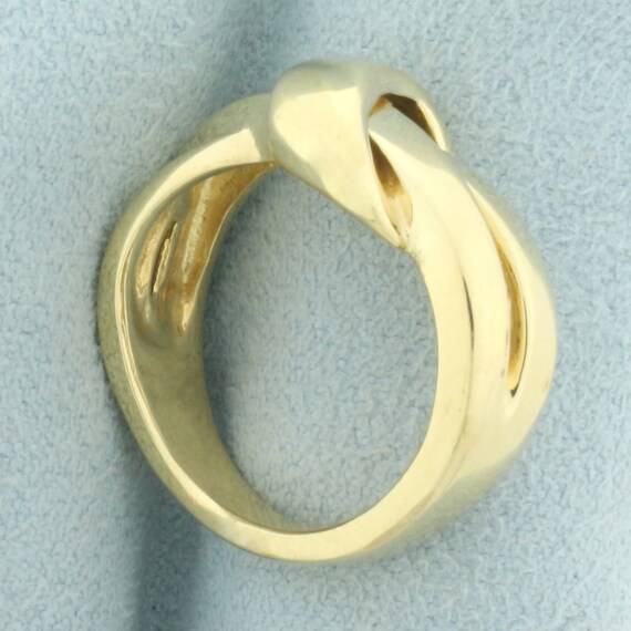 Ribbon Design Ring in 14k Yellow Gold - Gem