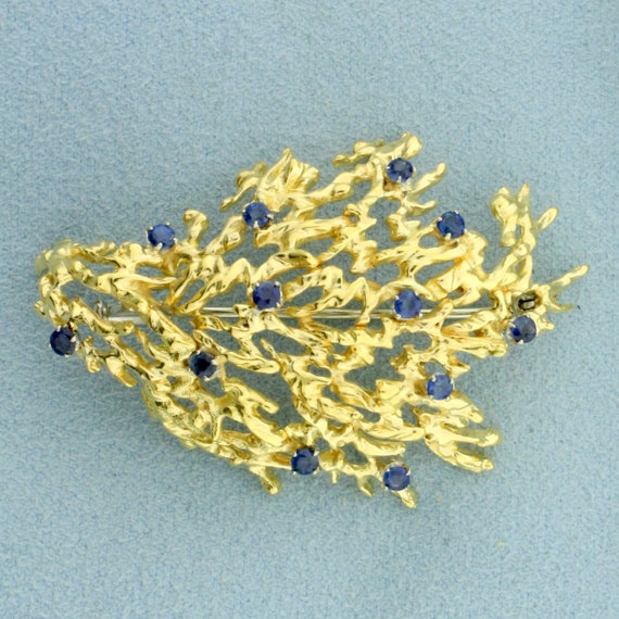 Hand Crafted Vintage Sapphire Pin in 18K Yellow Gold - Gem