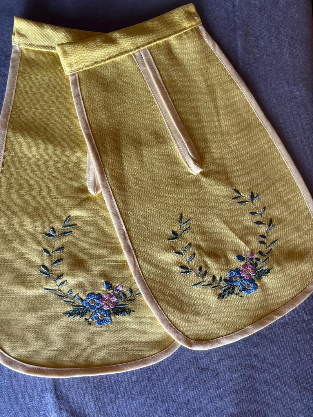Pair of 18th Century Style Pockets. Embroidered Floral Design Pockets ...
