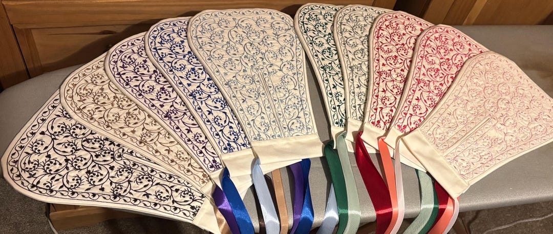 18th Century Style Pockets. Embroidered Georgian Pockets. Extant ...