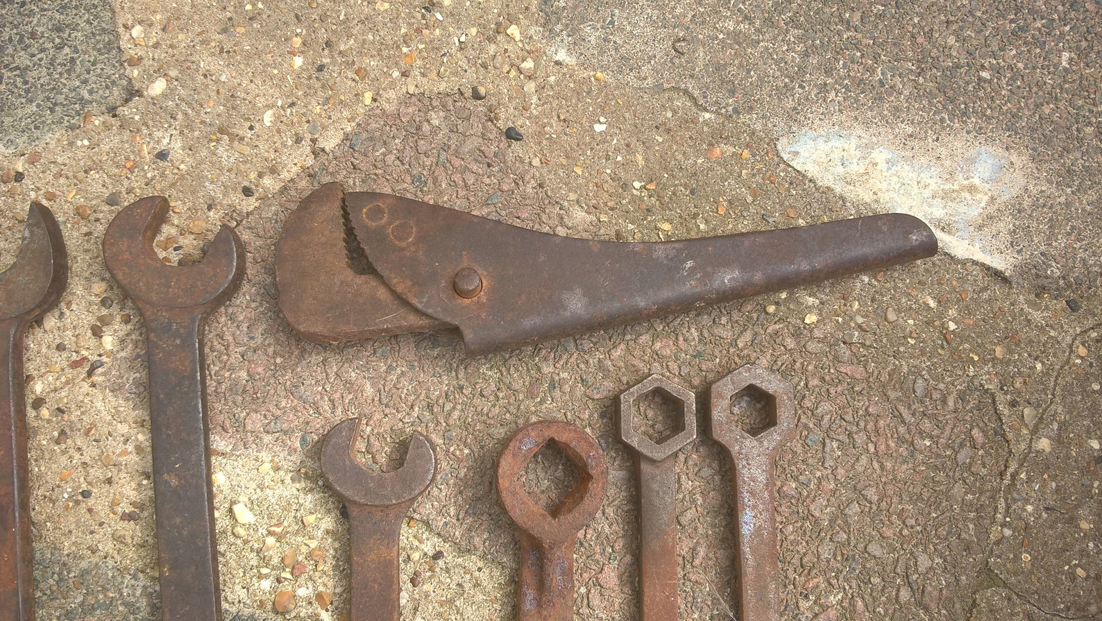 Set of Vintage Rusty Spanners Ring Spanners and Adjustable - Etsy