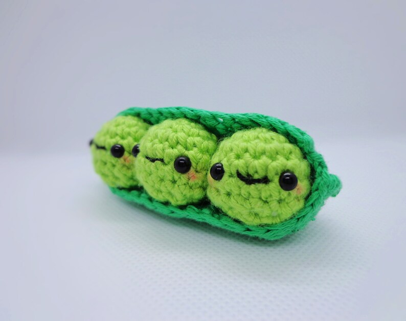 Amigurumi Pea Pod PDF Pattern | Crochet Pea Pattern | Peas in A Pod ...
