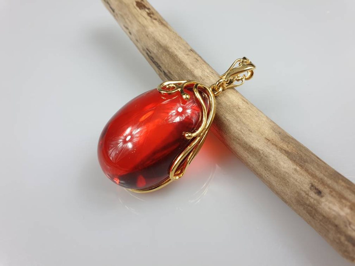 Ruby red Amber pendant. Gold plated silver cabochon. Deep red | Etsy