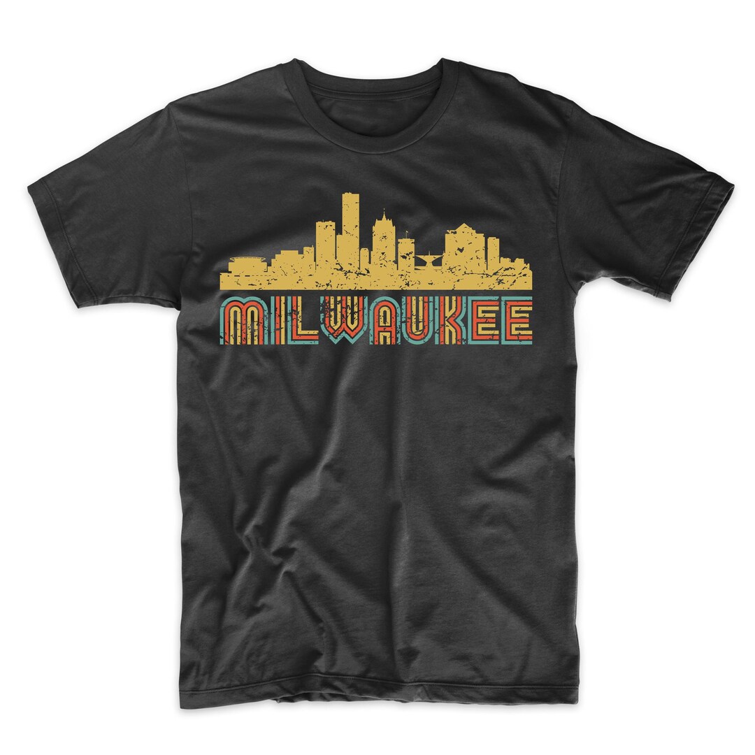 Men's Milwaukee Shirt - Retro Vintage Style Milwaukee Wisconsin Skyline ...