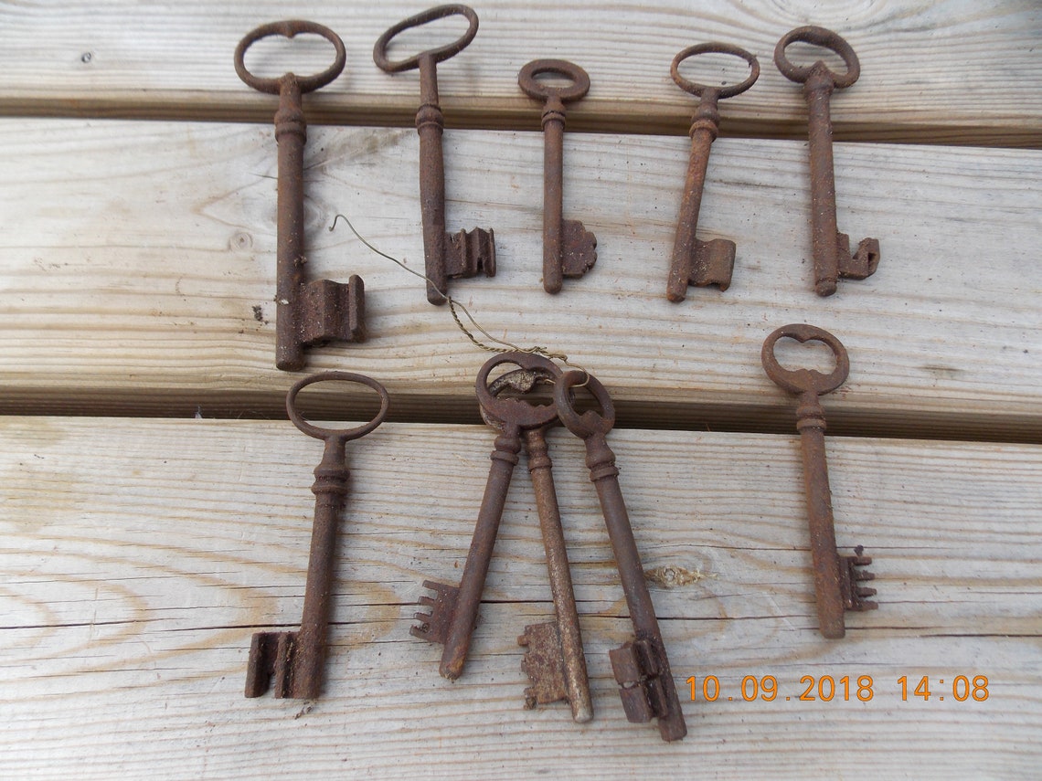 Skeleton Key Collection Ten Old Rusty Keys Rustic Antique - Etsy